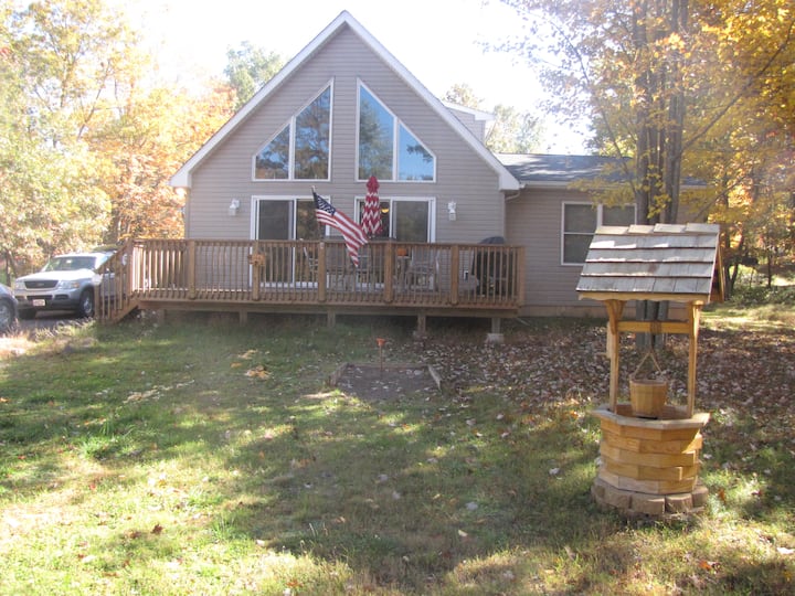 A Cozy Beautiful Chalet-perfect For Relaxing And Adventuring!! Won't Disappoint! - Jim Thorpe, PA