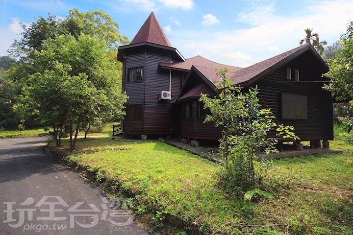 雙湖度假山莊 包棟Vip26人豪華木屋 - Jiji