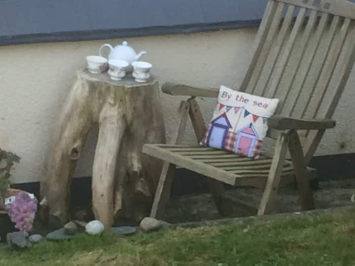 A Room In A Family Home By The Sea. - Wadebridge