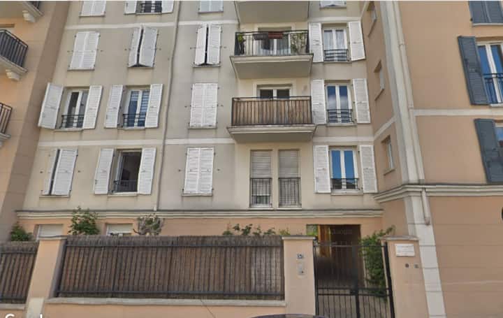 Grand 2 Pièces 45 M2 Limite Paris à 500 M Du Métro - Les Lilas