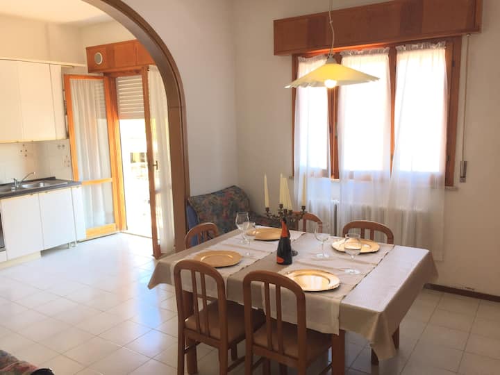 Alloggio Sul Lungomare A Pinarella Di Cervia - Cervia