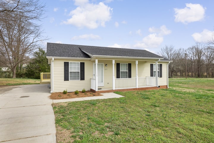 Downtown’s Poplar Ranch - Greer, SC