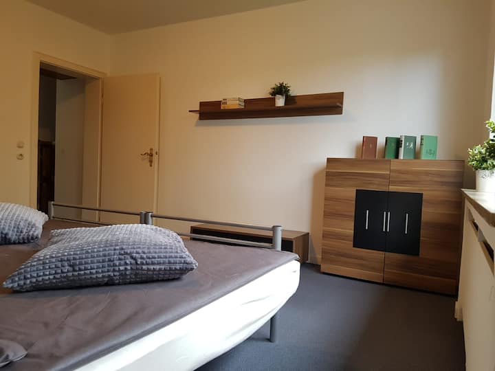 Im Grünen Und Doch Zentral Gelegene 3-z Wohnung - Meerbusch