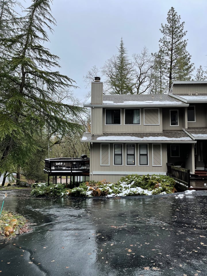 Mountain Cabin/condo Near Yosemite - Groveland, CA