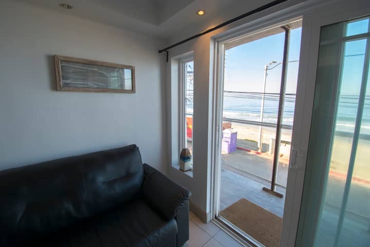 Beachfront Breath Taking 1 Bdr ($1850 A Month) - Imperial Beach, CA