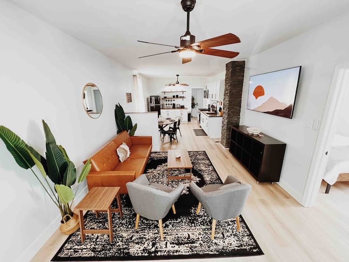 3 Bedroom Apartment In Irving Park Neighborhood - Chicago, IL
