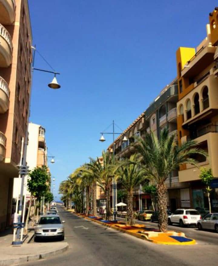 Maravilloso Piso A 4 Minutos Andando De La Playa - Torrevieja