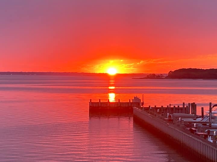 Romantic Sunset Suite - Dewey Beach, DE