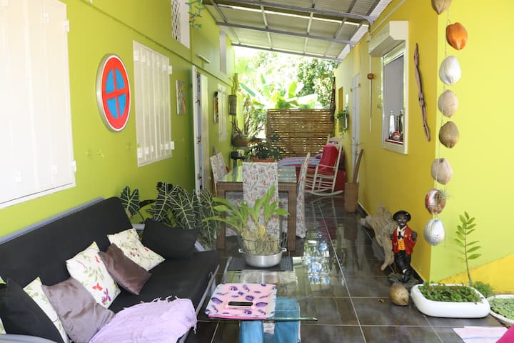 Vacances à La "Vieille Ecurie" - Guadeloupe