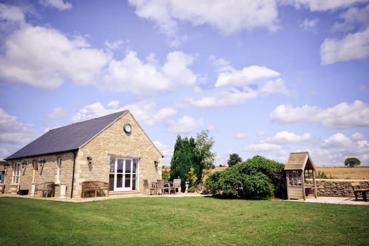 Tranquil Countryside Barn Conversion Near Bath - Bradford-on-Avon