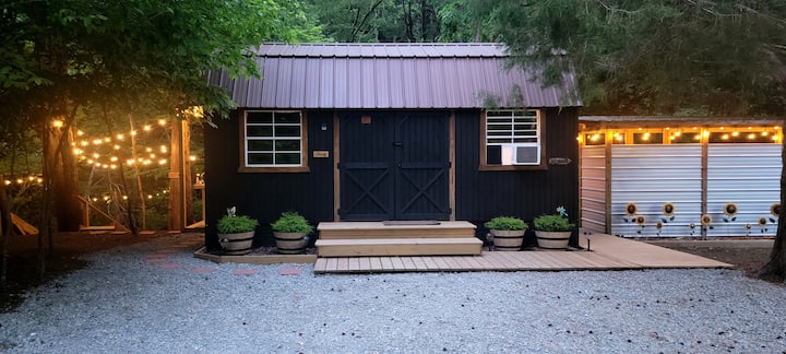 The Shanty By The Creek - Tennessee