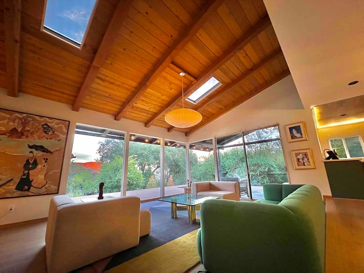 Scenic Midcentury Modern With Mountain Views - Fallbrook, CA