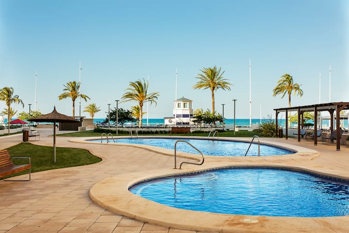 Familias: Impresionante áTico 1ªlínea Playa Gandia - Gandia