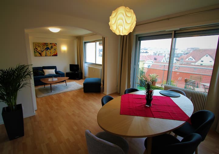Bright And Modern Flat With Balcony In The Center - Estrasburgo