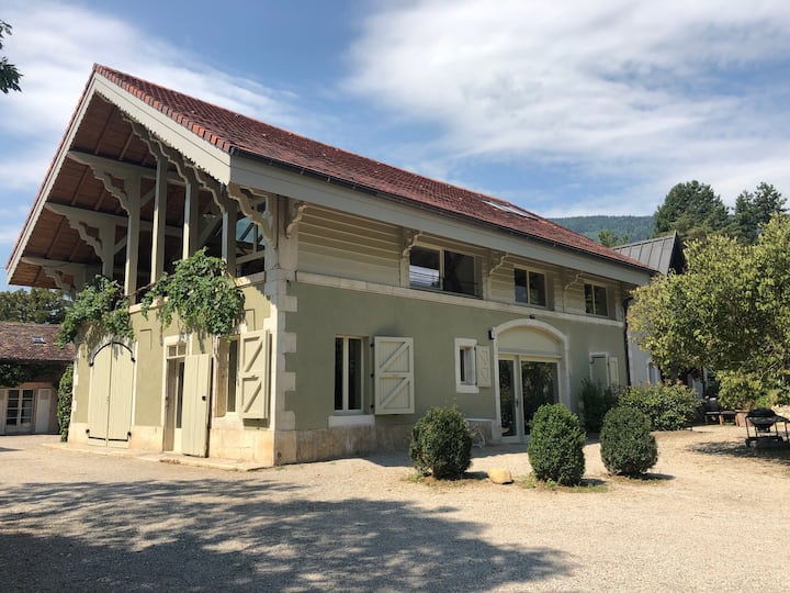 Must See- Full Renovated 19th Century Barn - Gex
