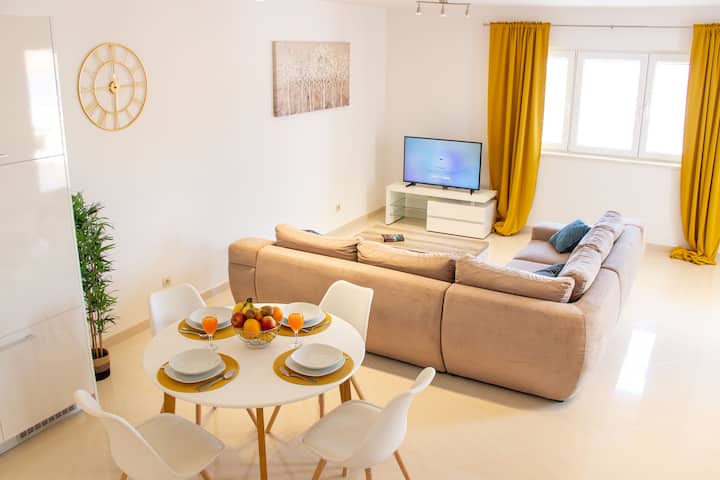 Villa Lusy Spacious Two-bedroom Apartment No.3 - Cavtat