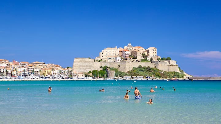 Citadelle De Calvi, Plage à Pied - Calvi
