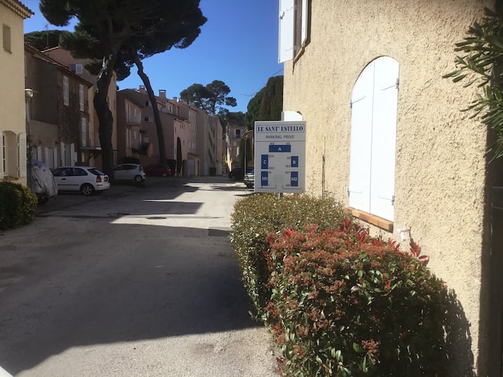 Hyeres : Appartement Sur Le Port (4 Couchages) - Hyères