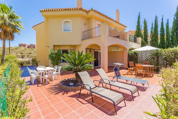 3br Townhouse With Big Private Terrace - Calahonda