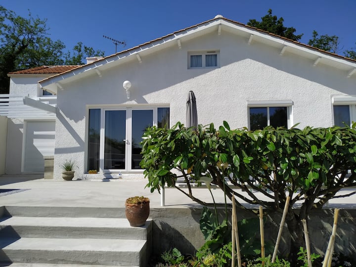 Villa Face à La Mer Pour 6 Personnes Avec Piscine - La Brée-les-Bains