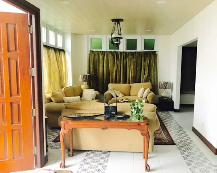 30 Kisad Road Home Hotel - Baguio