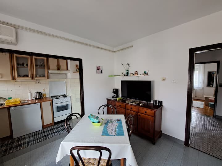 Apartman U Obiteljskoj Kuci - Sukošan