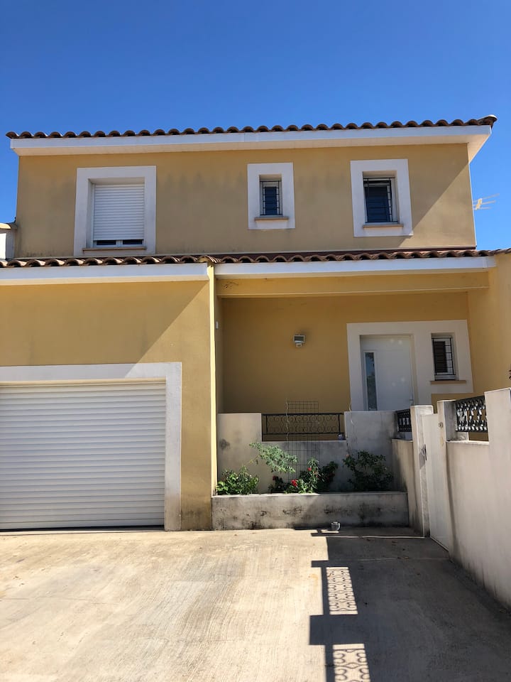 Maison Moderne Au Calme, à 20 Mn De La Plage. - Lunel