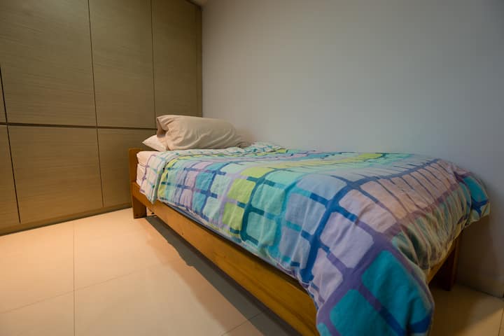 Hvir3- Holland Village Condo, 1 Min From Mrt - Singapore