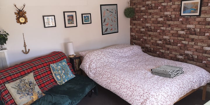 Self-contained Studio Flat By Weymouth Harbour - Weston