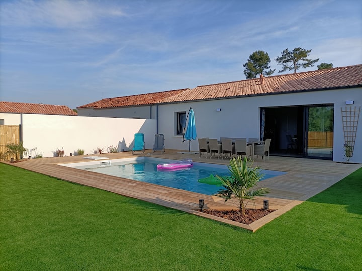 Charmante Maison 8 Pers, Piscine Et Jacuzzi . - Saint-Jean-de-Monts