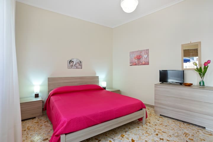 Between Centre And Sea Apt X6 With Free Parking - Aci Castello