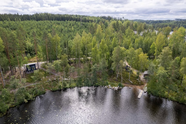Erähenkinen Pikku Mökki, Rantasauna Ja Grillimaja - Ristiina