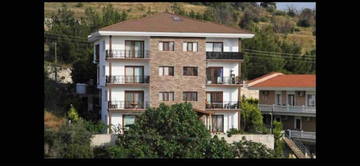 Huzurlu,şehrin Gürültüsünden Uzak,merkezde Eviniz - Çeşme, Türkiye