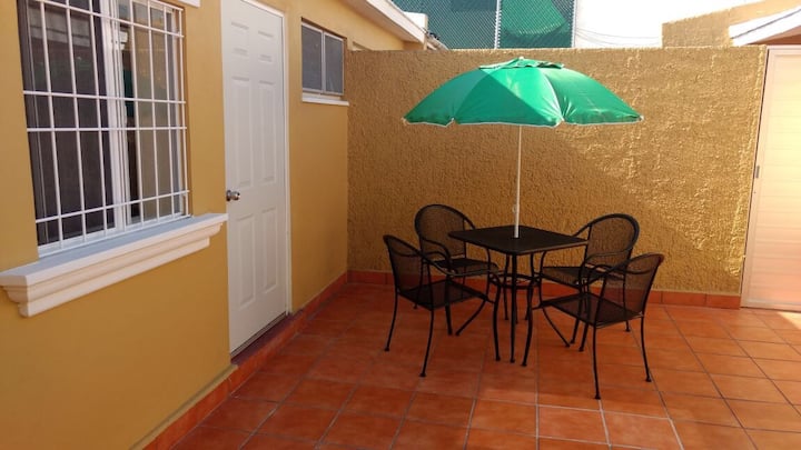 Loft Doña Bertha, Hostal León En Jard Vta Hermosa - Colima