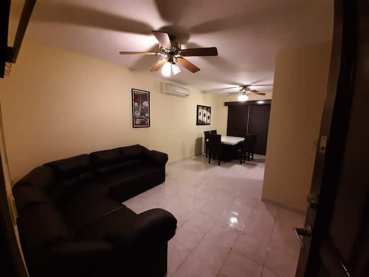 Casa Ubicada En Gral Escobedo Nl.  Fracc. Privado - Monterrey