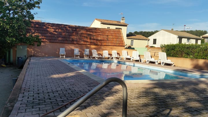 Au Bord De La Piscine,havre De Paix, Grand Confort - Marignane