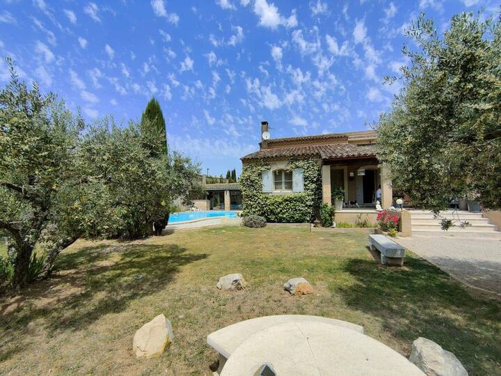 A 300m Du Village D Eygalières - Eygalières