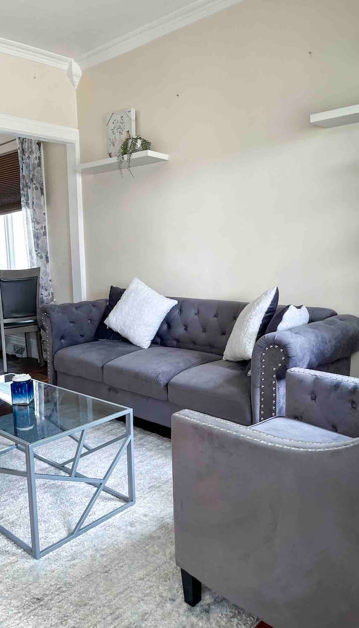 Cozy, Comfortable Private Home In Dearborn - 디어본