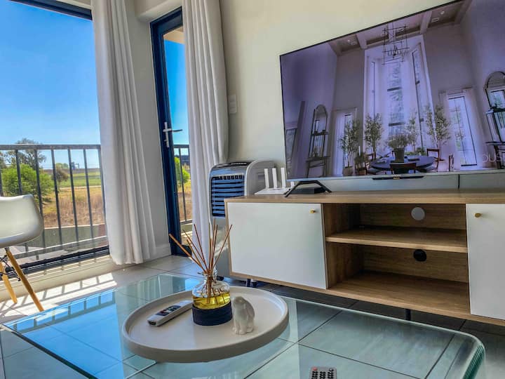 Beautiful Sunset View Apartment In Waterfall. - Midrand
