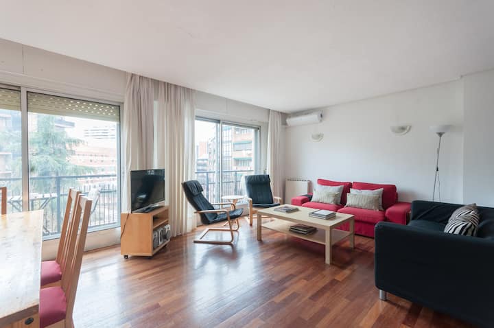 Calm And Light Parking Free - Madrid