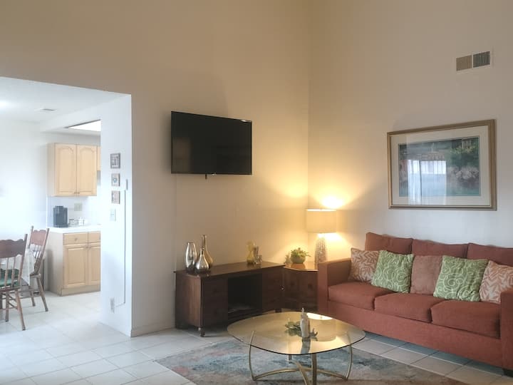 Near Mile Square Park & Asian Garden Mall, 4k Tv - Costa Mesa, CA