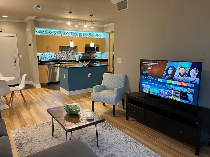 Tranquil Getaway In Downtown - Dallas, TX