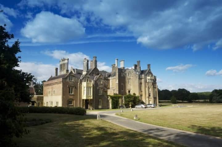 Lovely Family Home In Private Estate, New Forest - Ringwood