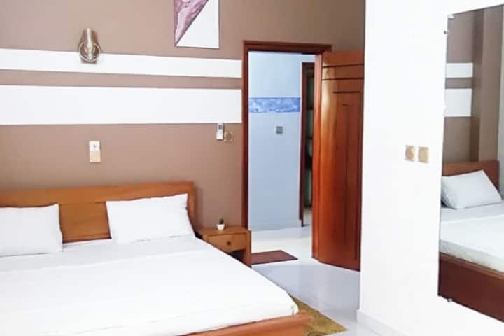 Beau Appartement T4 Meublé à Cotonou + Voiture - Cotonou
