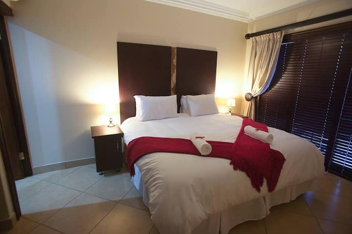 Sable Hills Lodge, Where Luxury Meets Tranquility - Roodeplaat