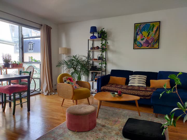 Grand Appartement Avec Loggia - Paris