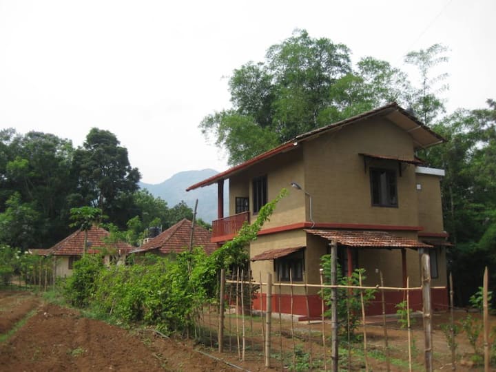 Relaxing  Stay In Nilgiris - Gudalur