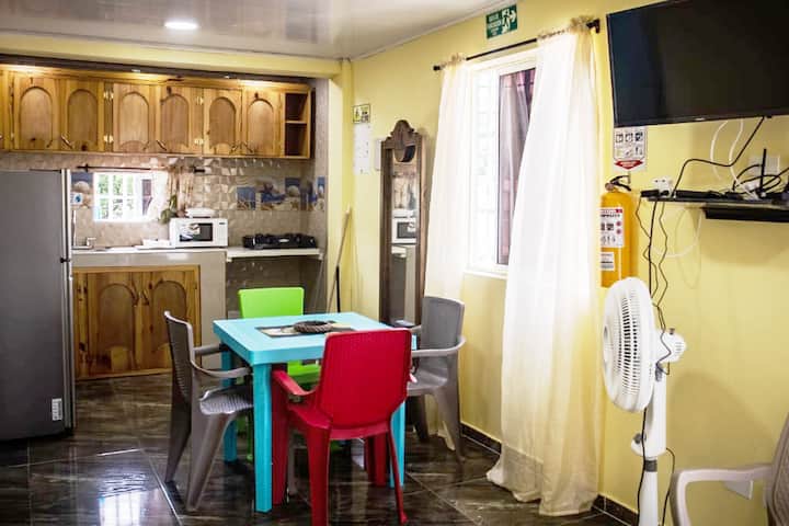Precioso Alojamiento Privado Cerca A La Playa - San Andrés