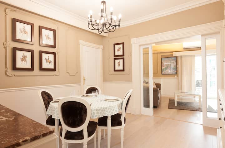 Spacious And Sunny Apartment For 5 - Barcelona