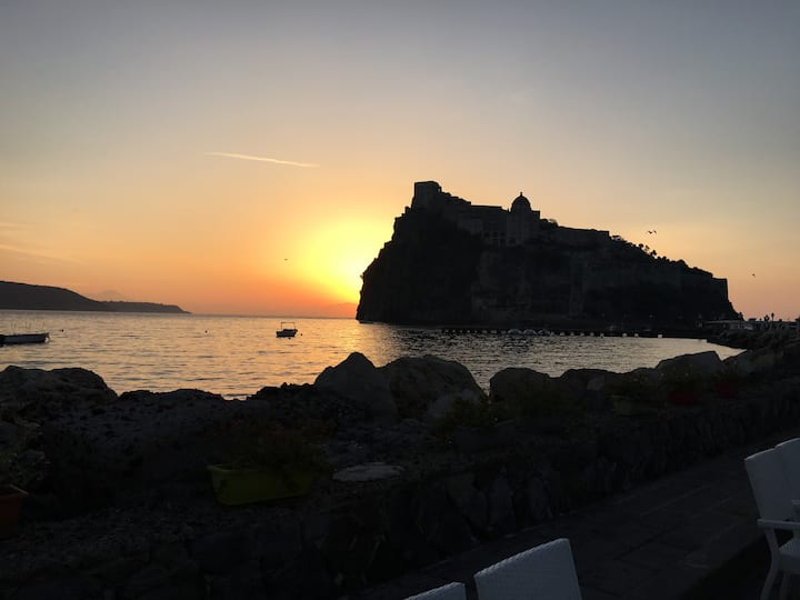 Ischia Ponte, Una Casetta Sul Mare - Ischia